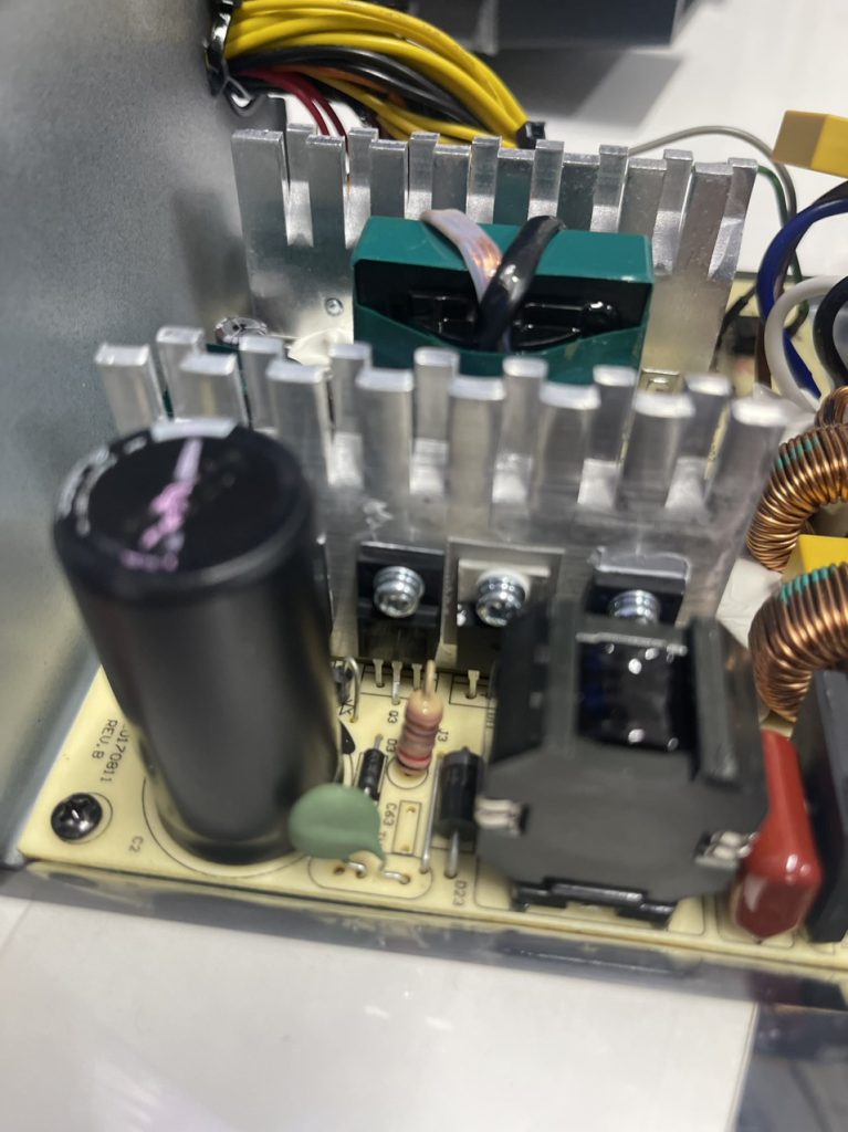 Đánh giá bộ nguồn DeepCool DA500 - Hiệu suất Bronze nhưng chỉ có 900K ...