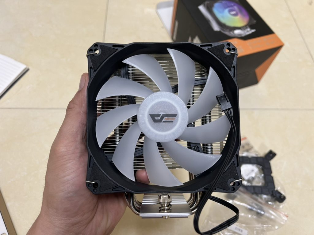 Đánh giá tản nhiệt DarkFlash Z4 Rainbow LED - Ngon, bổ và rẻ - Tiến Sư ...