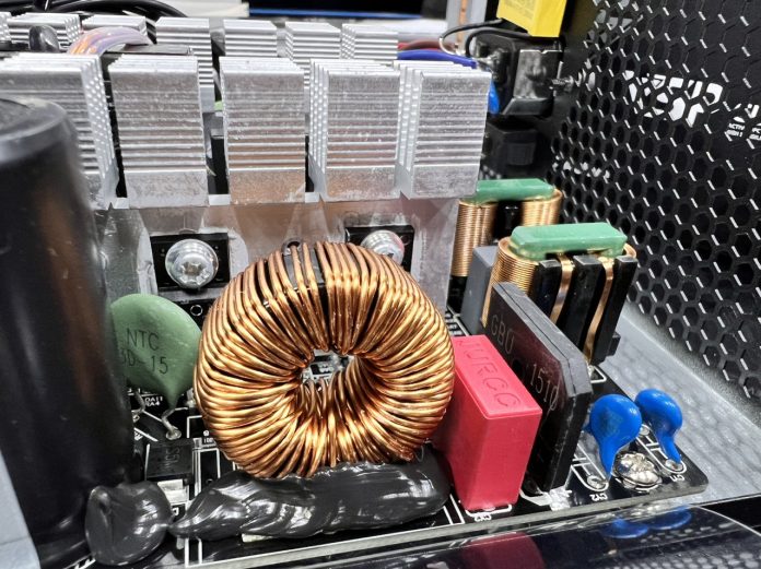 Đánh giá VSP V650P Elite V3 - Bản nâng cấp đáng giá! - Tiến Sư Thầy - Blog Review Công Nghệ