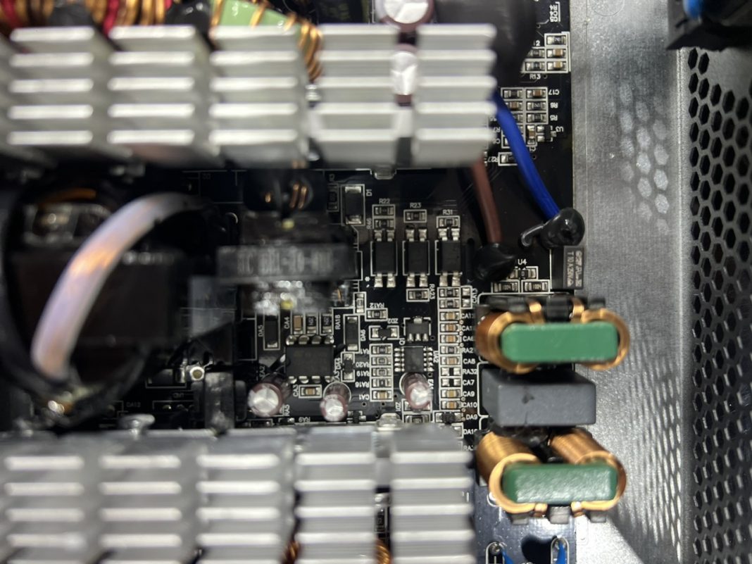 Đánh giá VSP V650P Elite V3 - Bản nâng cấp đáng giá! - Tiến Sư Thầy - Blog Review Công Nghệ